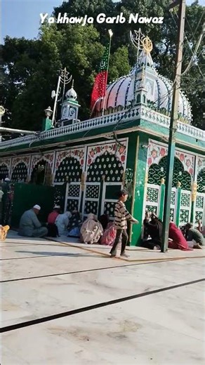 ya khawja Garib Nawaz 🤲 #sabir #vlog #garibnawazkiqawwali #shots #kaliyarsharif #sabirpak