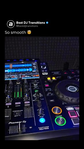 DJ Transitions | Tricks | Mashups | Love these POVs 👌 ⚡ Join our community for more cool transitions! ⚡ Credit: @gabrielederamo_deejay #dj #mashup #remix #transition #mix... | Instagram
