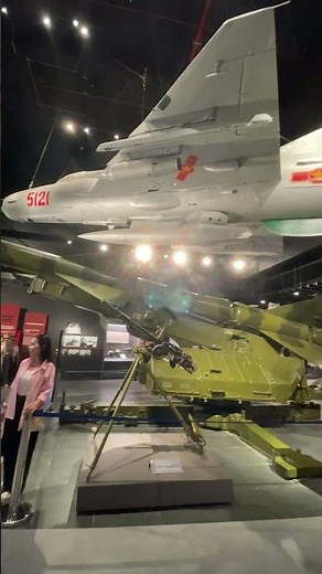 The feat of MiG-21 and SAM 2 missile in Dien Bien Phu in the air 1972.