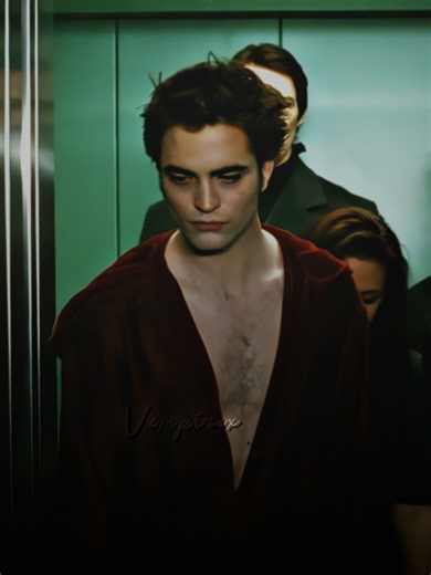 Best Cullen Moments from Twilight Featuring Robert Pattinson