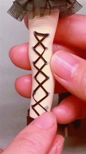 Sculpting Nikki in Clay | Infinity Nikki | PicoDIY