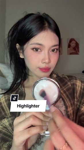 Tutorial Makeup: Highlighter Techniques with Becca & Hojo