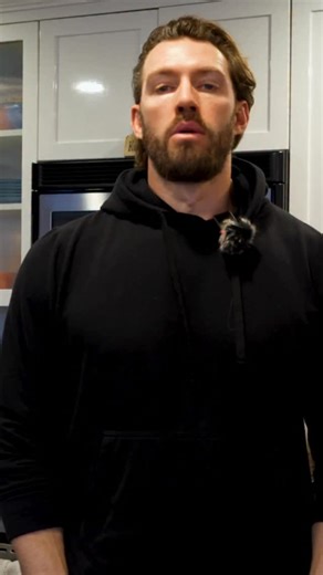 Still drinking tap water? 🚨 Microplastics and fake estrogen are messing with your testosterone and energy. Switch to spring water or get a charcoal filter—small changes, BIG impact. Protect your manhood, protect your future. 💪💦 #TestosteroneHealth jackson-hightower-natural-jackson #MenWellness #NoMoreMicroplastics #NaturalLiving” | Natural Jackson