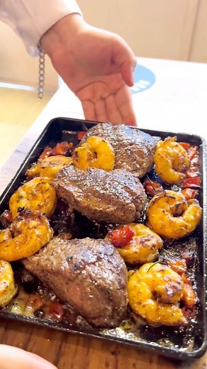 Guayaquil - Ecuador 🇪🇨 | Este plato es pepaaaaa!!! pídelo como MAR Y TIERRA te esperamos 📍hasta las 22h00 en Urdesa y Alborada #arrozconchicle🔥🧀 | Instagram