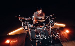 当游戏设计师拿起鼓棒...大招已经好了！南美小哥打DM-7X真豪横