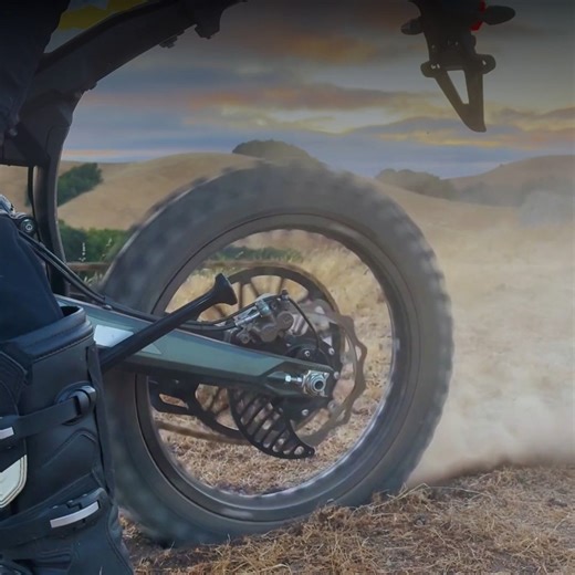 Power Anywhere with CTEK CS FREE Performance meets freedom. ⚡ Pair your Poweroad Lithium-Ion battery with the CTEK CS FREE — the world’s first truly portable, adaptive charger and maintainer. ✅ Jump-start or charge anywhere – no power outlet needed ✅ Smart lithium management with built-in battery ✅ Perfect for touring and adventure riders No cords. No limits. Just pure riding freedom. #Poweroad #CSFree #SmartCharging #PortablePower | CTEK South Africa