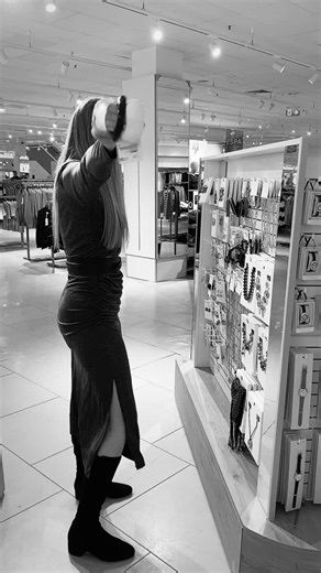 Here are my votes on six of the biggest Spring 2026 trends.. Chunky bangles? Nope. I’m much more into metal jewellery — silver, gold, mixed metals — rather than chunky resin or wooden styles. Baseball caps? Yep. Cool, effortless, and perfect for a bad hair day. Plus, as someone who loves running, I can see myself leaning into them for off-duty, athleisure looks. Loafers? Nope. They lean a bit too classic for me. Beautiful on others — just not my vibe. Trench coats? Nope. I know they’re a forever