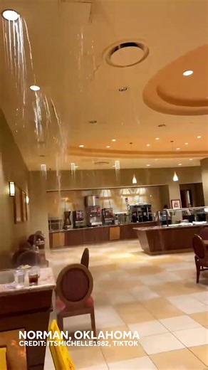 “Oh my God”: Wild video captures the moment a hotel lobby ceiling collapses as winter weather slams Norman, Oklahoma. http://www.wlky.com/article/ceiling-collapse-tiktok-hotel-video-oklahoma/70124570 | WLKY News