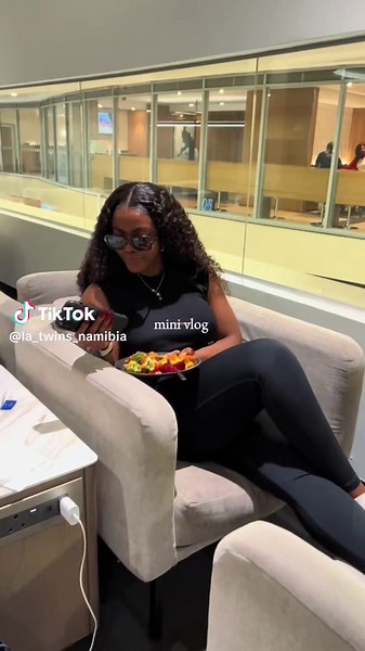 Living life the best way i can. #livingmybestlife #viral_video #travel #namibiantiktoker🇳🇦 #sama28 #happiness