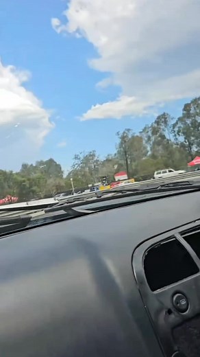 ⚡️1 minute of LS1 R33 Skyline SITTING ON LIMITER - plus some jokes and wild weather at Frydays ! Toms skyline drove onto the trailer after over an hour of heavy and constant abuse! ⚡️#skyline #ls1 #drifting #frydays #powerskid | Muscle and Kustom