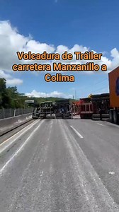 17K views · 118 reactions | Se registra un accidente de autotransporte de carga, ocurrido en el kilómetro 60 de la carrera Manzanillo a Colima. Un tráiler color azul con contenedor naranja volcó, lo que ocasiona el bloqueo total en el sentido de Tecomán a Colima, a la altua de la Salada. Afortunadamente no se reportan personas lesionadas. Se recomienda a las y los automovilistas: • Tomar rutas alternas. | La Lealtad Noticias | Facebook