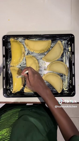 How to Make Delicious Meat Pies at Home