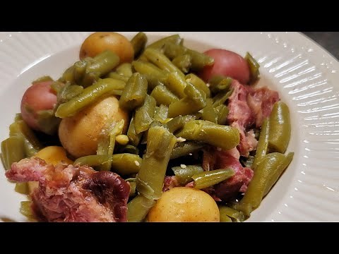 How to make some of the best Green Beans and Potatoes| Southern Style String Beans and Potatoes