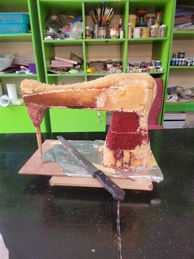 Sewing Machine Cake: A Creative Celebration for Fashion