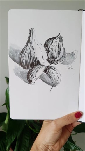 Pentel Brush Pen + Water Hack #art #brushpen #watercolor #sketch #paintingforbeginners