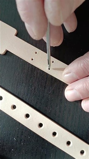 How to make two leather bracelets at the same time?