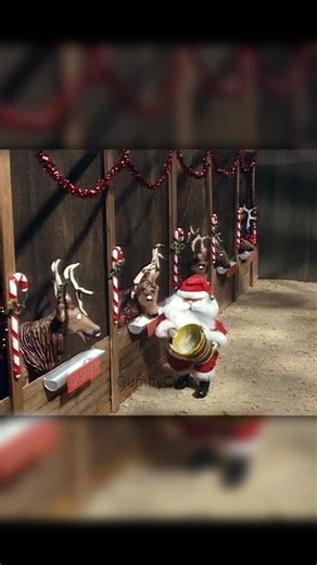 Gumby Central (Official) on Instagram: "🎅🏼Santa Has Been Kidnapped🎅🏼 #stopmotion #gumby #santa"