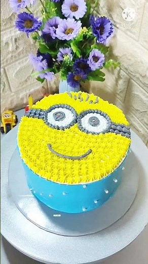 MINION BIRTHDAY CAKE/ Minions cake design butter cream#minionscake#minions