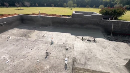 ⚒️Each phase has a purpose and guarantees the good quality of the result🏡💦 What are you waiting for to start your new project?🚧🤔 📲Contact us and let's build your dream pool 💦 #poolbuilding #outdoorliving #poolconstruction #pooldesigns #landscapedesign | Crystal Water Pools