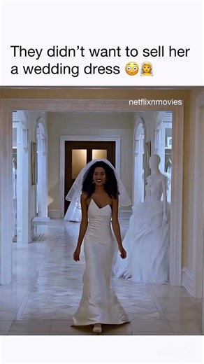 INSPIRATION HUB on Instagram: "Elektra is a mother 🎥 tv show: pose: Set in the 1980s, ‘Pose’ is a dance musical that explores the juxtaposition of several segments of life and society in New York: the ball culture world, the rise of the luxury Trump-era universe, and the downtown social and literary scene. Blanca forms a ‘house’, a self-selected family that provides support to LGBTQ youth who have been rejected by their birth families. Damon is a dancer who joins Blanca’s house. Together, they 