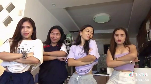 Tacloban Girls' Dance Moves at 3 AM
