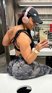 Who else acts like this after doing 3 Squats???🤪🤣 Seriously though Squats aren’t enough to build your glutes my loves..you have to be on a structured Workout 🏋🏽‍♂️ Program…perform Glute 🍑targeting exercises 2-3 times per week and eat your protein and carbs conducive to your body goals‼️ Here are my top favorites ⬇️ Done in Pyramid’s 10 sec holds Burnouts etc! ( All are in my Structured workout programs with details and demo videos 🎥..On Valentine’s Day sale now ❤️ Click the link in my Bio 