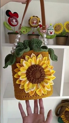 Sunflower Bucket Bag 🌻 | Super Cute Handmade Crochet Bag Tutorial | DIY Yarn Knitting for Beginners