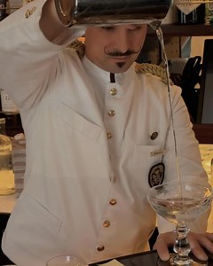 Negronis, martinis, spritzes and sours - your pre-dinner ritual begins in Bar Car ‘3674’.​ Discover more: https://bit.ly/4gUD6pL #Belmond​ #VeniceSimplonOrientExpress | Venice Simplon-Orient-Express