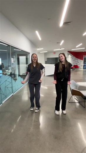 The only way we are making it through phlebotomy is by dancing✊👯🔥 #bffs #prayforus #firsttry @Emma_rose