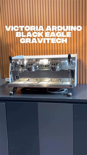 Jakarta Coffee Machine - JACOM on Instagram: "Teknologi Gravitech dari Victoria Arduino Black Eagle VA388! Mesin nya masih ready, kalo yg mau cek boleh ya #reels #review #espressomachine #mesinkopi #victoriaarduino"
