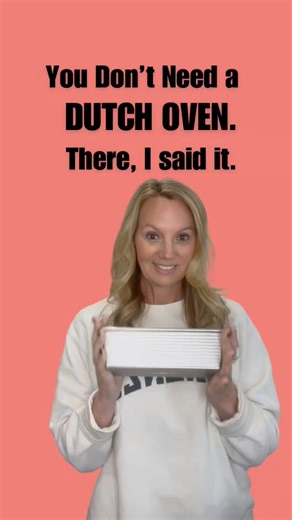 The links to my favorite loaf pans parchment paper liners are in the comments ⬇️ OR, comment “links” and I’ll send them your way! Who decided Dutch ovens were the only way to bake sourdough? Because I’m here to tell you: loaf pans are the unsung heroes. 💁🏼‍♀️ Less mess (thanks to parchment paper) 🍞 Slices that actually fit in the toaster 📈 And if your dough is a little over-proofed? The sides of the pan keep it from going full pancake mode. Here’s how I bake mine: – Bake at 425°F with a seco