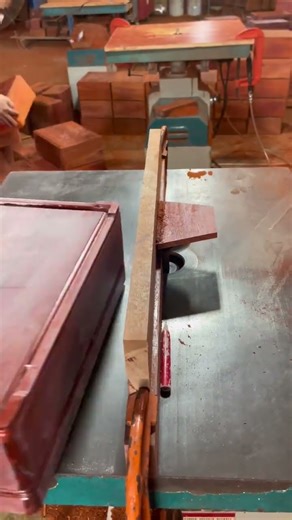 Making small wooden boxes. #woodworking #carpenter #wooddesigner #diy