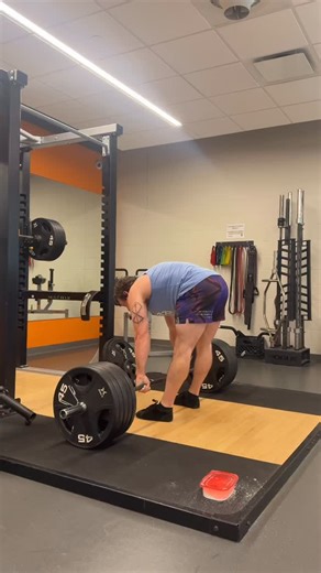 Little challenge from @firehouse_sc to be done over 5 days. I changed it up a bit and cleared it in just under 2 minutes👌. 500, 400, 300, 200, 100 on dead, squat, bench, OHP, and weighted pull up respectively. Forgot to throw the 2.5s on the deads though so it’s technically a fail. #fhsc1500 #firefighter #strongman #asfworldsstrongestfirefighter #strength #powerlifter #cerberusstrength #metal #fortheemperor #warhammer40k #SBD #bloodforthebloodgod #skullsfortheskullthrone | Dylan West