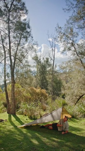 With nine reinforced tie out points, this Lightweight Poncho Tarp can be set up in a variety of configurations to shelter one person.⁠ ⁠ 1. Plough Point⁠ 2. A-Frame⁠ 3. Lean-To | Alton Goods