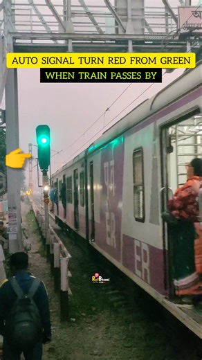 Auto Signal Turn Red From Green When Train Passes 🔥 #railway #signal #shorts #viral #trending #video
