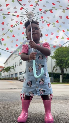 Serenity B. 🌈 on Instagram: "Big girl update 🥹✨ Our baby girl is only 1 year old and already trying to count to 20 🥹💗 Some numbers came out muffled and she skipped a couple, but the fact that she even tried at this age blows our minds! Serenity is so smart, so social, and growing right in front of us. We just wanted to share this sweet little update with you all 🫶🏽"