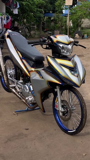 Customized Titanium Effect Sniper 150 - Amazing Paint Job