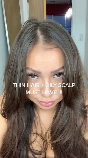 How to Use Dry Shampoo Correctly for Thin Hair and Oily Scalp