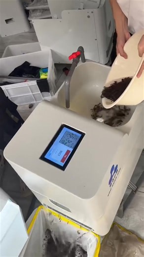 In fish farming, counting fingerlings has always been a major challenge. This machine that automatically counts fingerlings is truly a great innovation, saving time, reducing stress, and improving accuracy in hatchery management. | Quami Obrempong