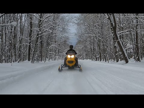 DISCOVERING | Snowmobiling the Gogebic Area