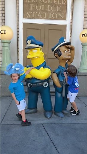 We Met the Simpsons Police! 👮‍♂️🍩 Jude & Ralph vs Chief Wiggum!