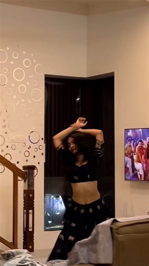 Indian Dance Company on Instagram: "iamsana__.p “This track always hits🔥" . . 🎥@a_man_amanullah . . . . costume @suriya.vinod.3 #reels #dance #trendingreels #viral #trending #chikkinichameli #reelinstagram #instagood #bollywood #explore #viralreels"