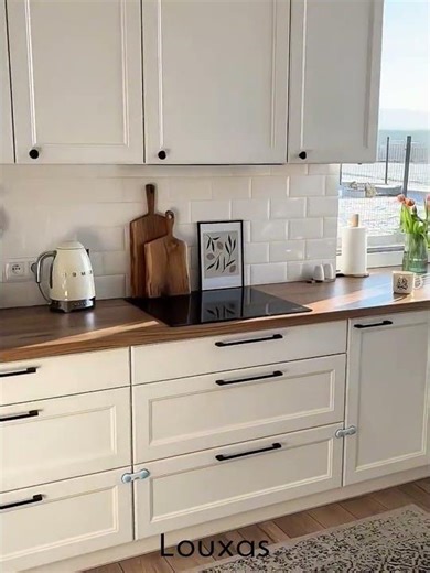 Small Farmhouse Kitchen Tour | Cozy Design Ideas & Styling | Louxas