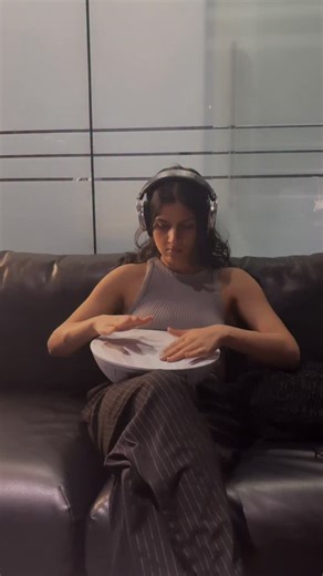 Shreya Bajpai on Instagram: "I’ve been waiting for this moment all my life, oh lord! Thank you @24ketan for having me at the @rolandindiaofficial artist centre 🤘🏻🫶🏻 #impromptu #jam #mn10 #moodpan #meditativemusic"