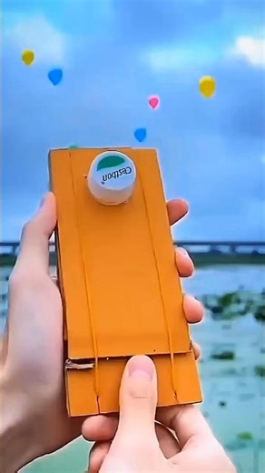 CARDBOARD SHOOTING TOY, HOW TO MAKE CARDBOARD LUNCHER , HOW TO MAKE NEW GUN #shorts #ytshorts