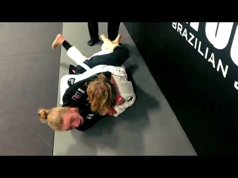 jiu jitsu girl V'S Boy submissions match 🔥 nogi roll sports 🔥#wrestling #grappling