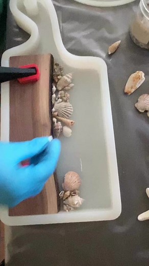 Happy Sunday! @simplecreativemind working on this cool charcuterie board. . . . . . . @craftedelementsco mold | Crafted Elements