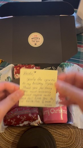 Hand-picked Christmas magic in a box ✨🎄 Treat your besties (or yourself!) 💗 Wrapped with love, sprinkled with sparkle — our Christmas gift boxes are here 🎁❄️ Order yours now! #christmas #giftideas #christmasgift #christmaspresent #gift #fyp #besties #foryou | Bestie’s Little Gift Box