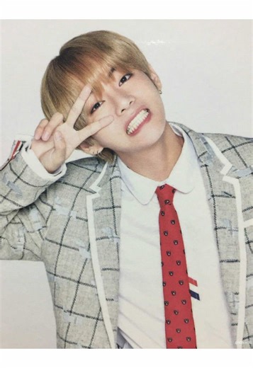 Create an Icon of Taehyung: A Story to Listen To