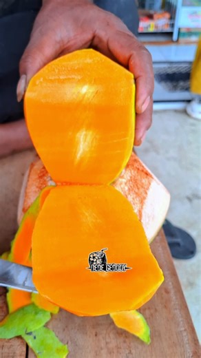 peeling mangoes is tempting #shorts